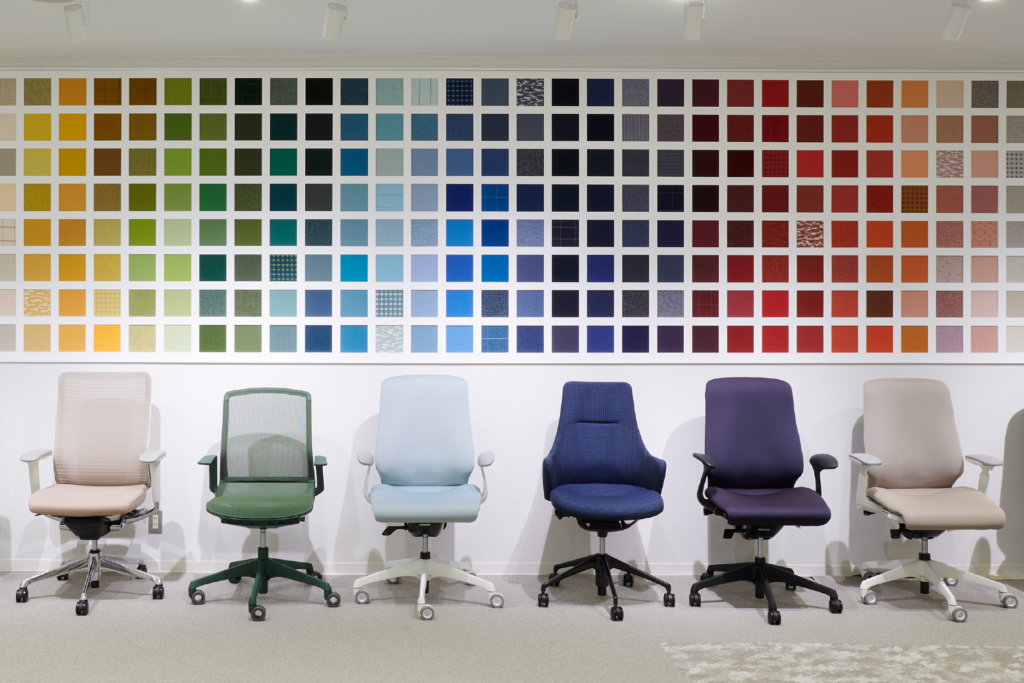 How to Choose an Office Chair that Adapts to You | Okamura